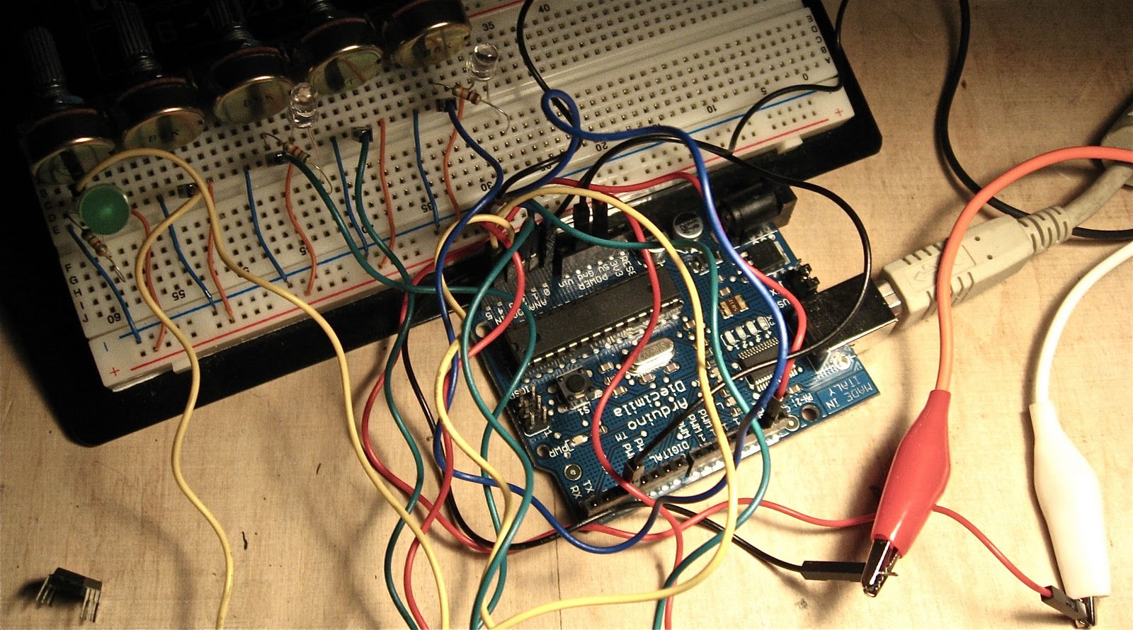 Blindfolded: DIY Auduino Granular Synthesizer Blindfolded: DIY Auduino Granular Synthesizer
