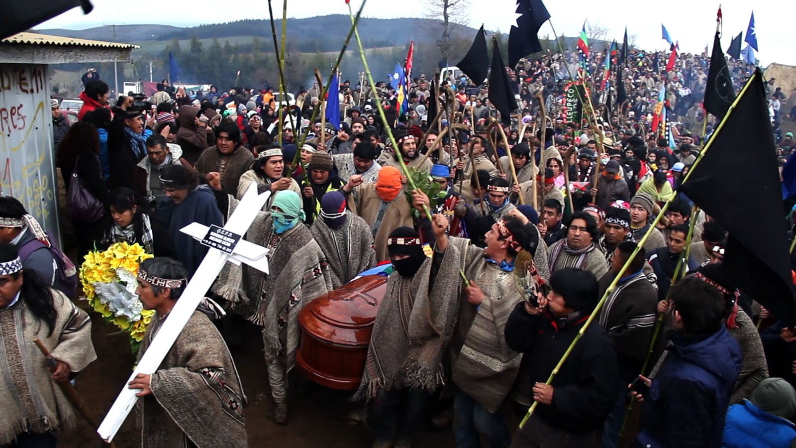 Cine y Documental Mapuche: ELUWUN, EL FUNERAL DE UN GUERRERO - Homenaje ...