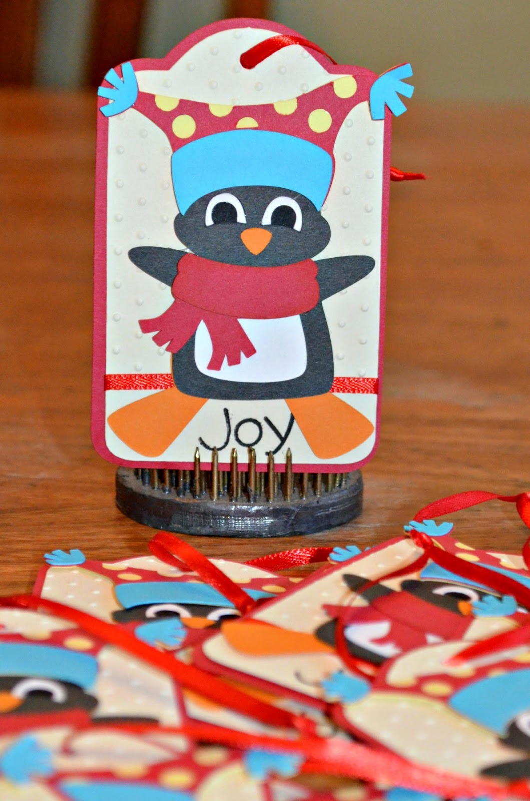 Pretty Paper, Pretty Ribbons: Penguin Tag