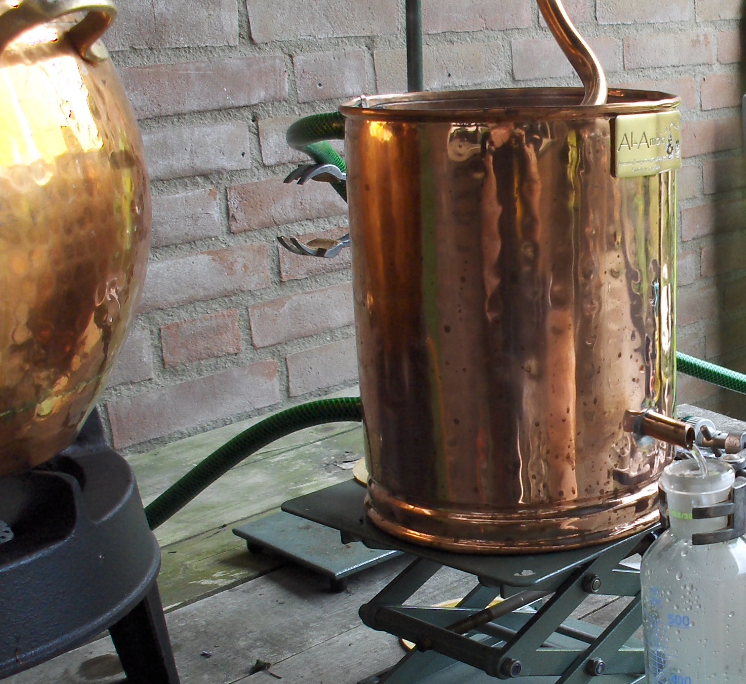 distillingherbs: Making hydrosols