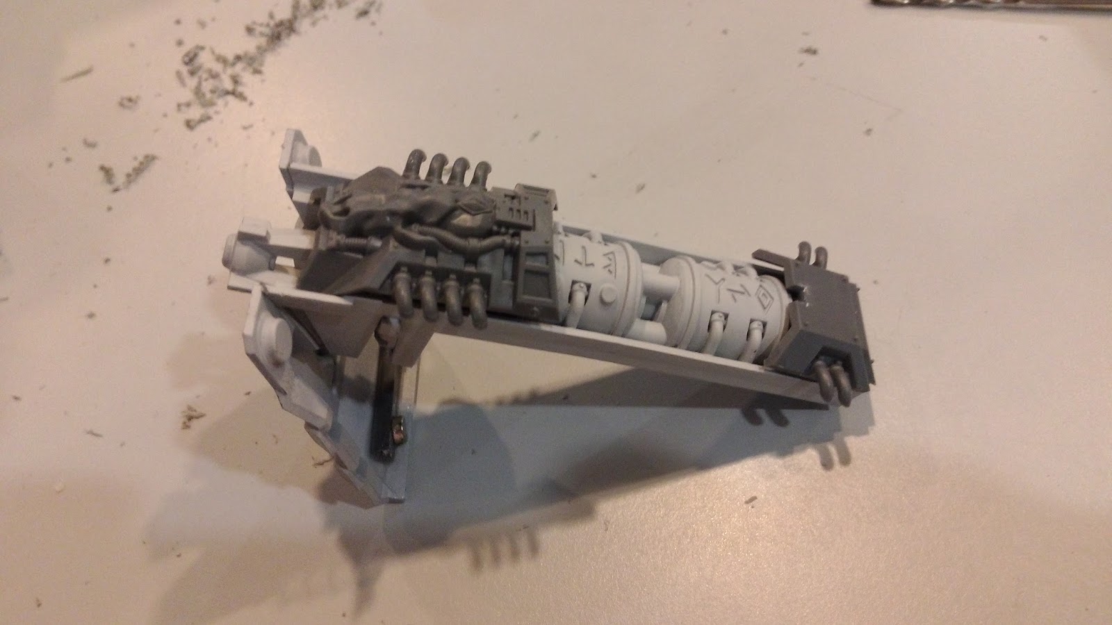 Die mold line, die!: WH40K Space Wolves - Stormfang/Stormwolf conversion