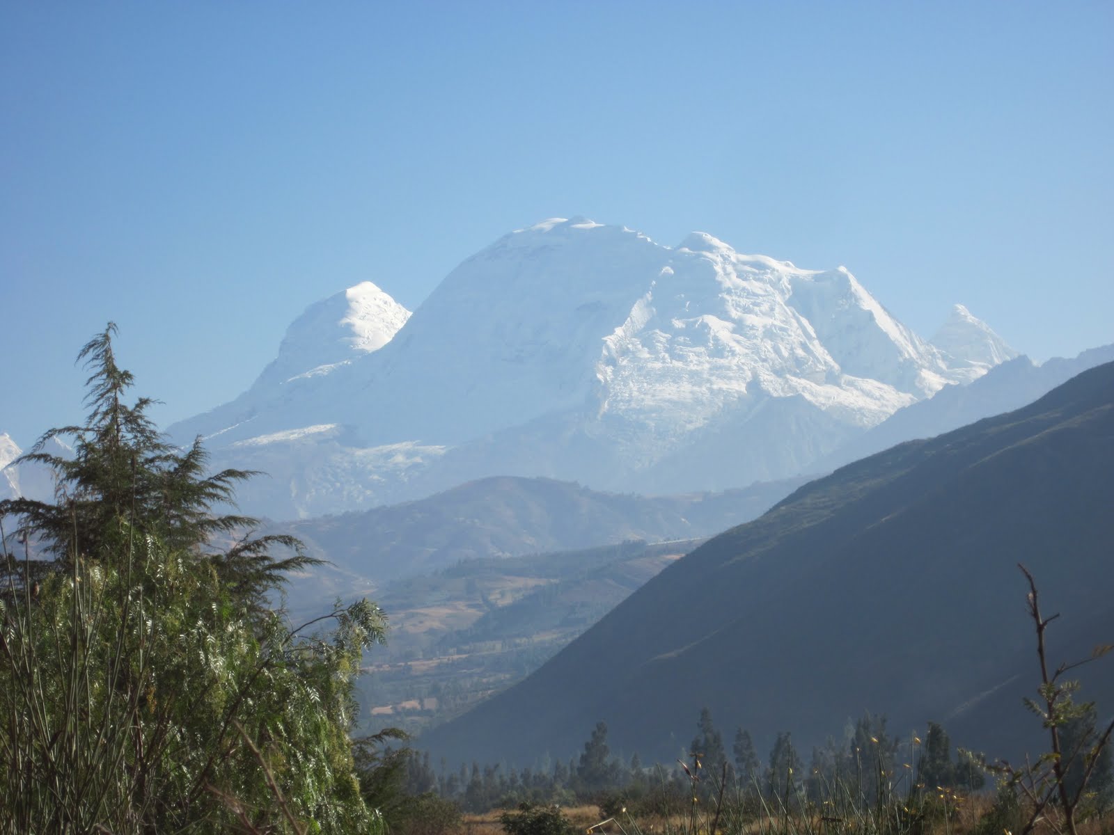 Chris' Elderly Adventures: Huascaran--the summit eludes me, but a great ...