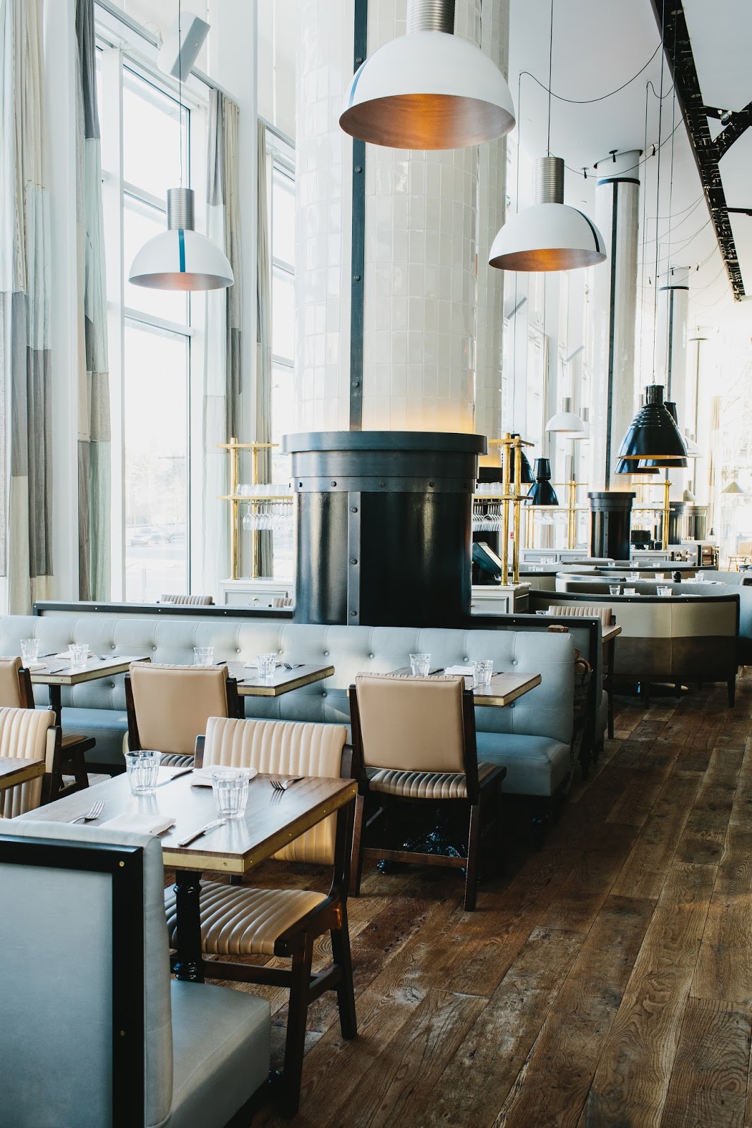 Splendid Sass: BOOK REVIEWS: SEASON FAVORITES