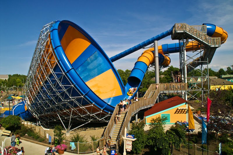 TORNADO SLIDE ~ Kontraktor Waterpark