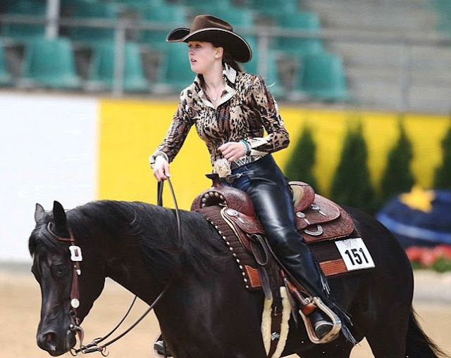 Leather Beauty: "A's" Post 83