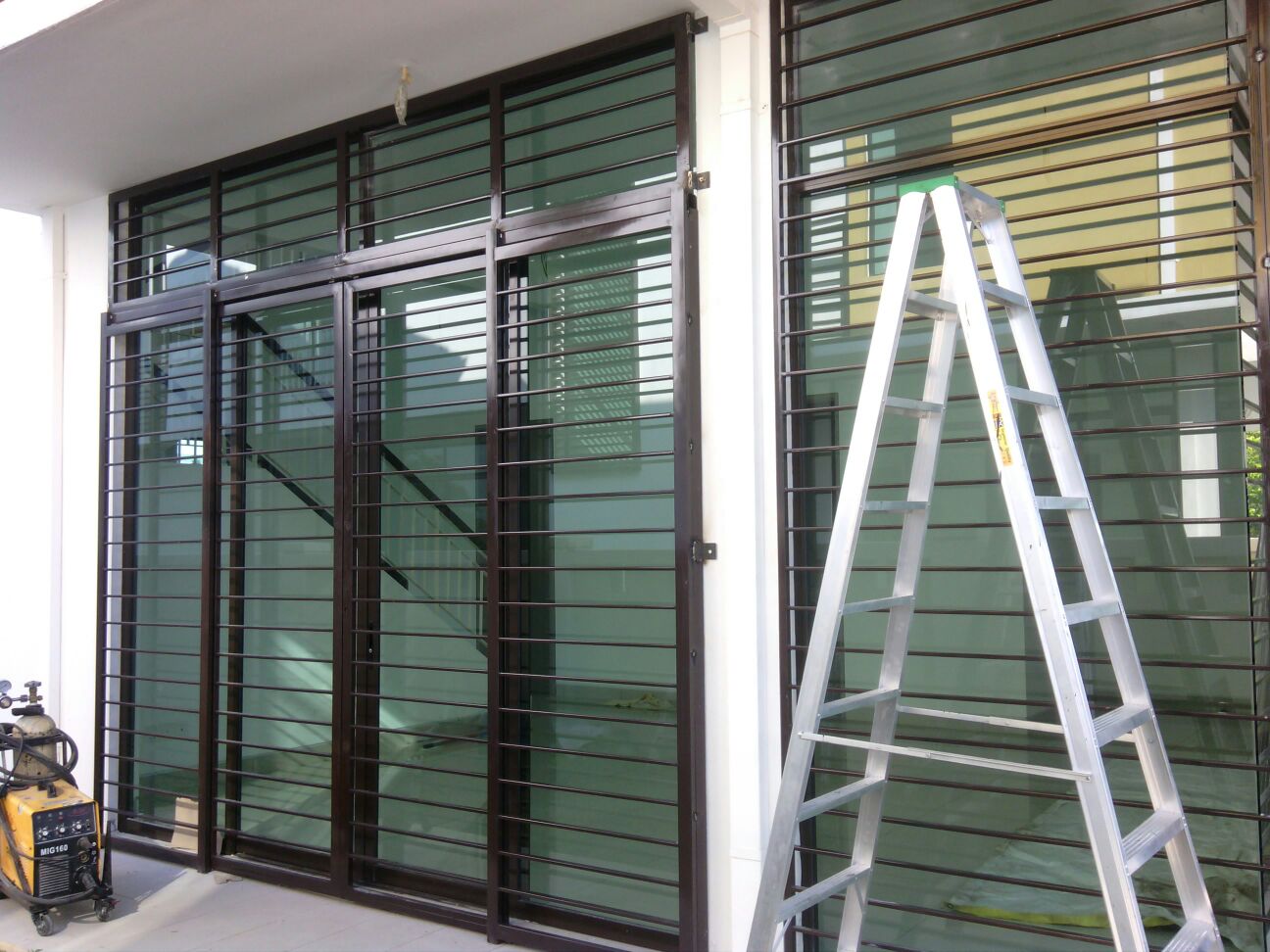 AWNING PAGOLA DAN GRILL : ENSTEK- MEMASANG SET GRIL, MEMBUAT PAGAR ...