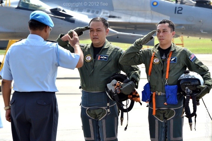 PENAPERTAHANAN: JURUSENSOR SENJATA - BUKAN JURUTERBANG TETAPI PERLU ...