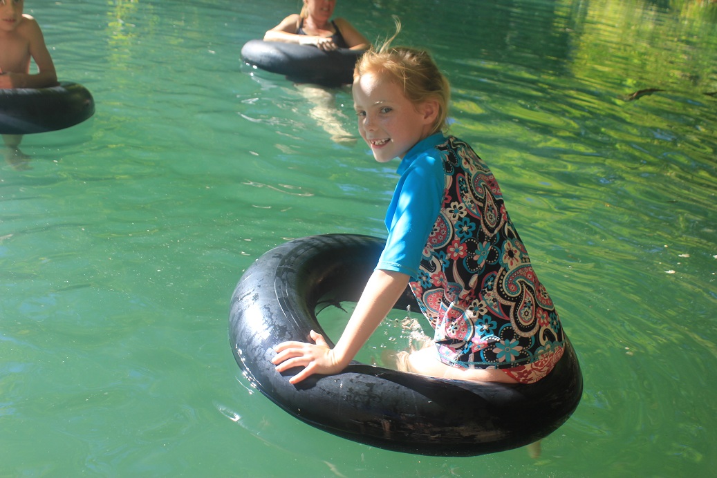 deantrekaroundoz2012: Day 50. Sunday 12 th August Adele's Grove (Lawn ...