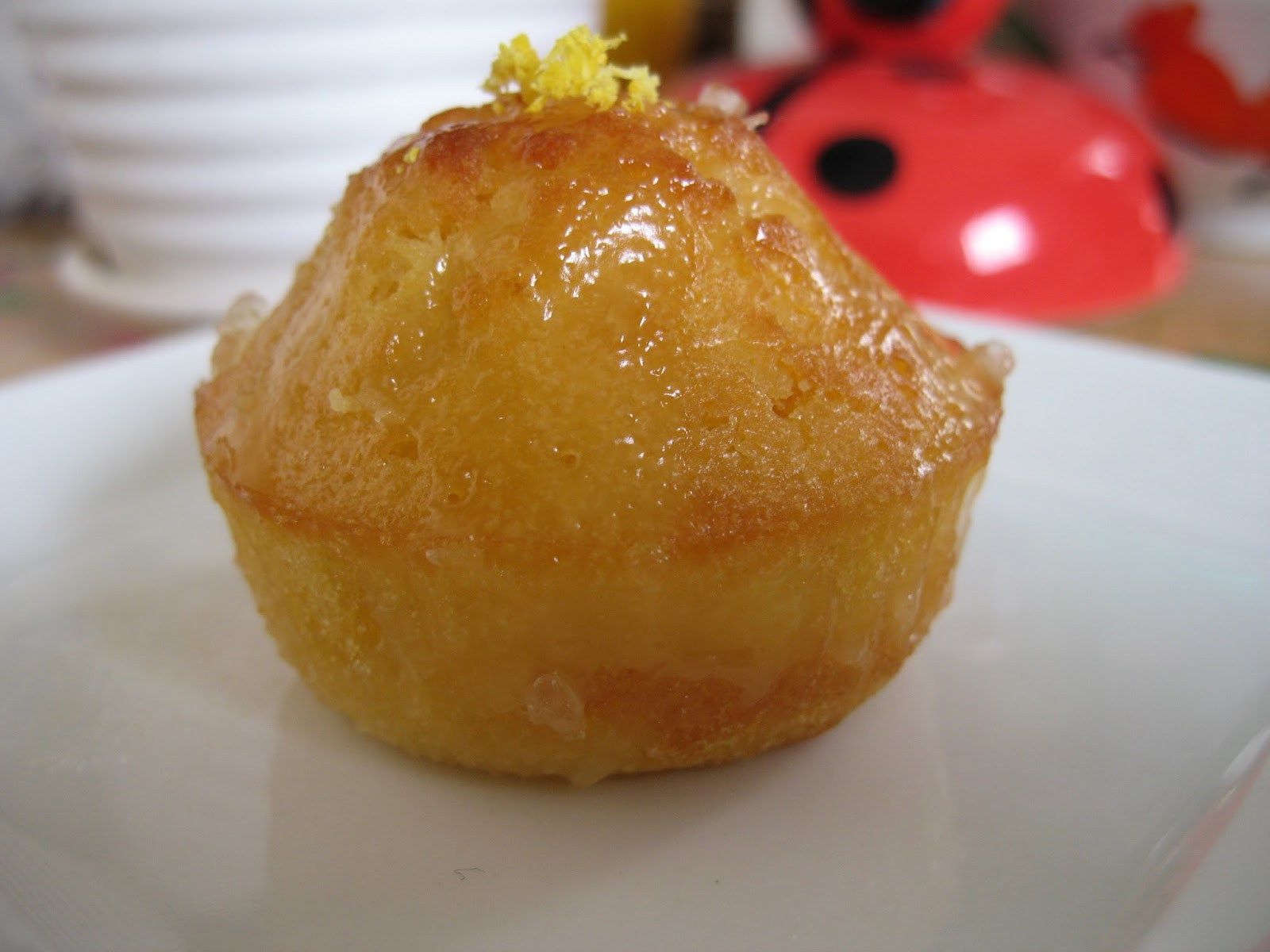 Sumptuous Flavours: Mini Lemon-syrup Sponges