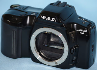 The Chens: The User’s Review: Minolta Maxxum 3xi SLR Camera