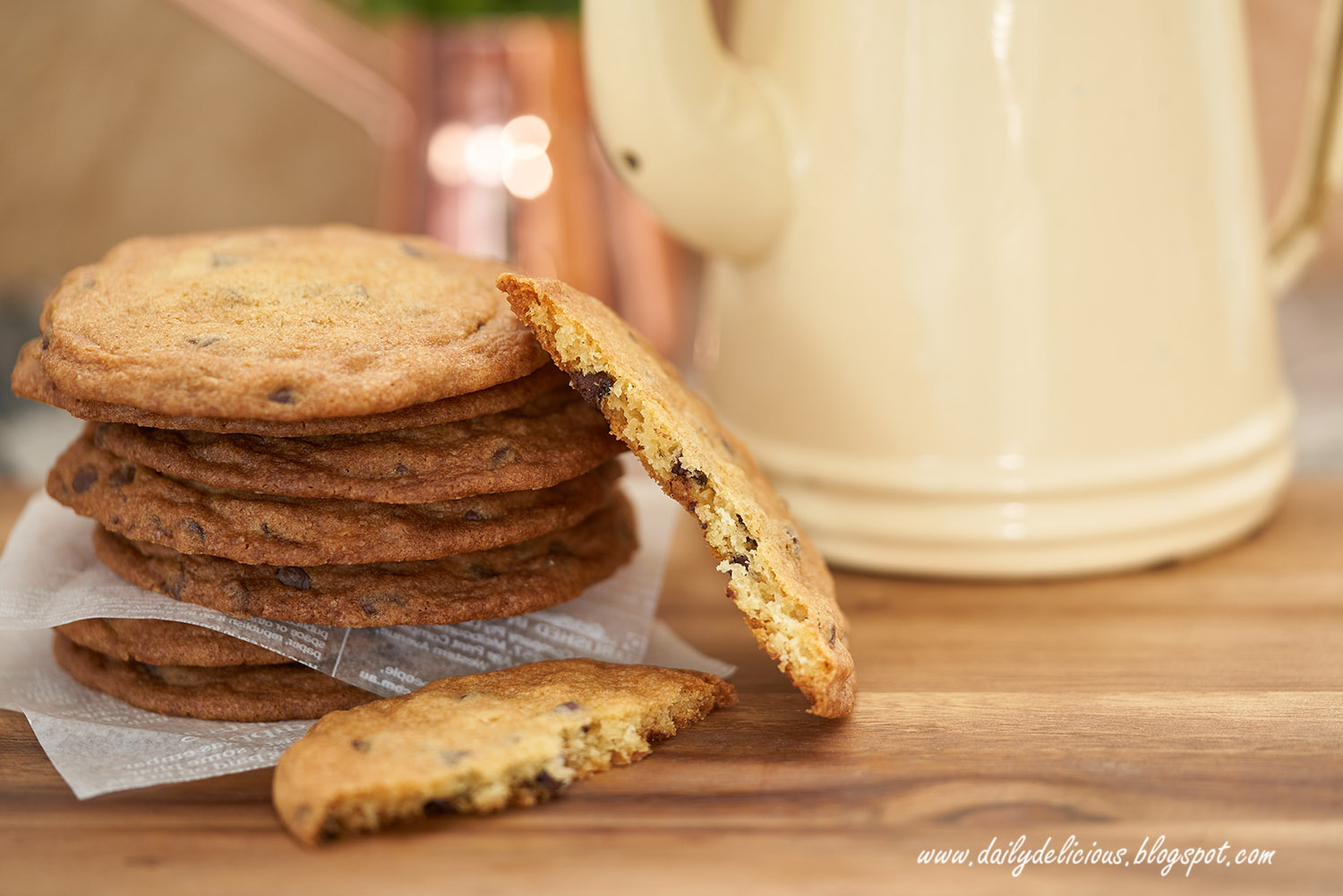 dailydelicious: Crispy Chocolate chip cookies