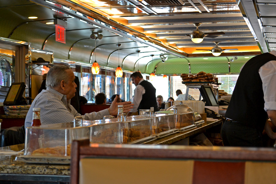 Ett annat New York: 383. Court Square Diner