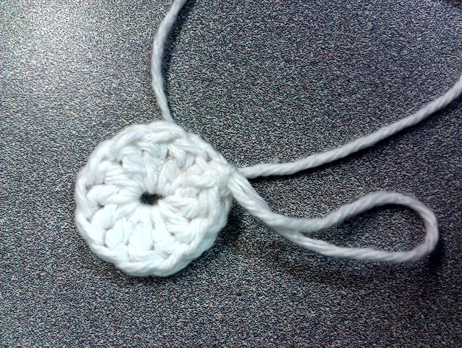 Breezybot Flower with Tendrils - FREE PATTERN/TUTORIAL