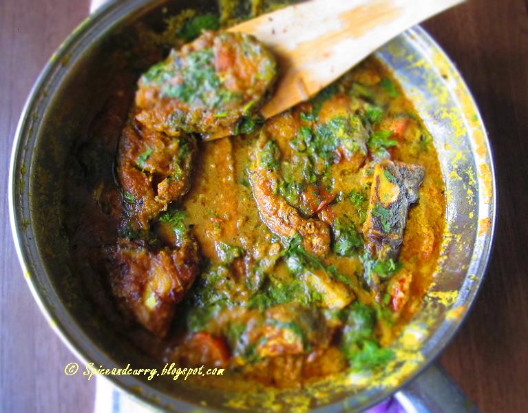 Spice and Curry: Rui Mach'er Kalia- Another Spicy Rui Fish Curry