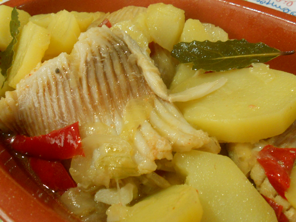 Tachos e Panelas: Caldeirada de raia