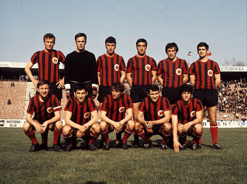 Botões para Sempre: FK Sloboda Tuzla 1971-72 - ex-Iugoslávia - Bósnia e ...