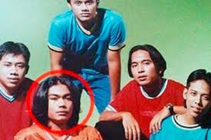 Masih Ingat Tak PENYANYI Lagu Memori Sekuntum Rindu Along Spoon? Inilah ...
