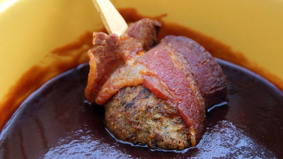 52 Ways to Cook: Moink Balls - IMPOSSIBLY EASY Bacon Wrapped Meatball ...