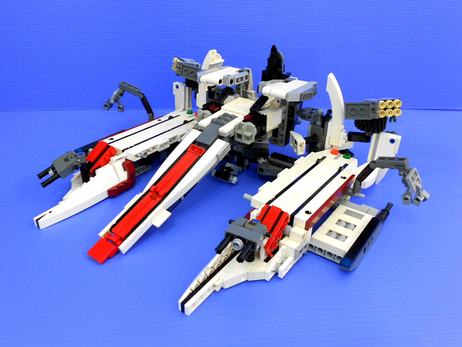 Alanyuppie's LEGO Transformers: LEGO Alphaplex (Neo Metroplex) Triple ...
