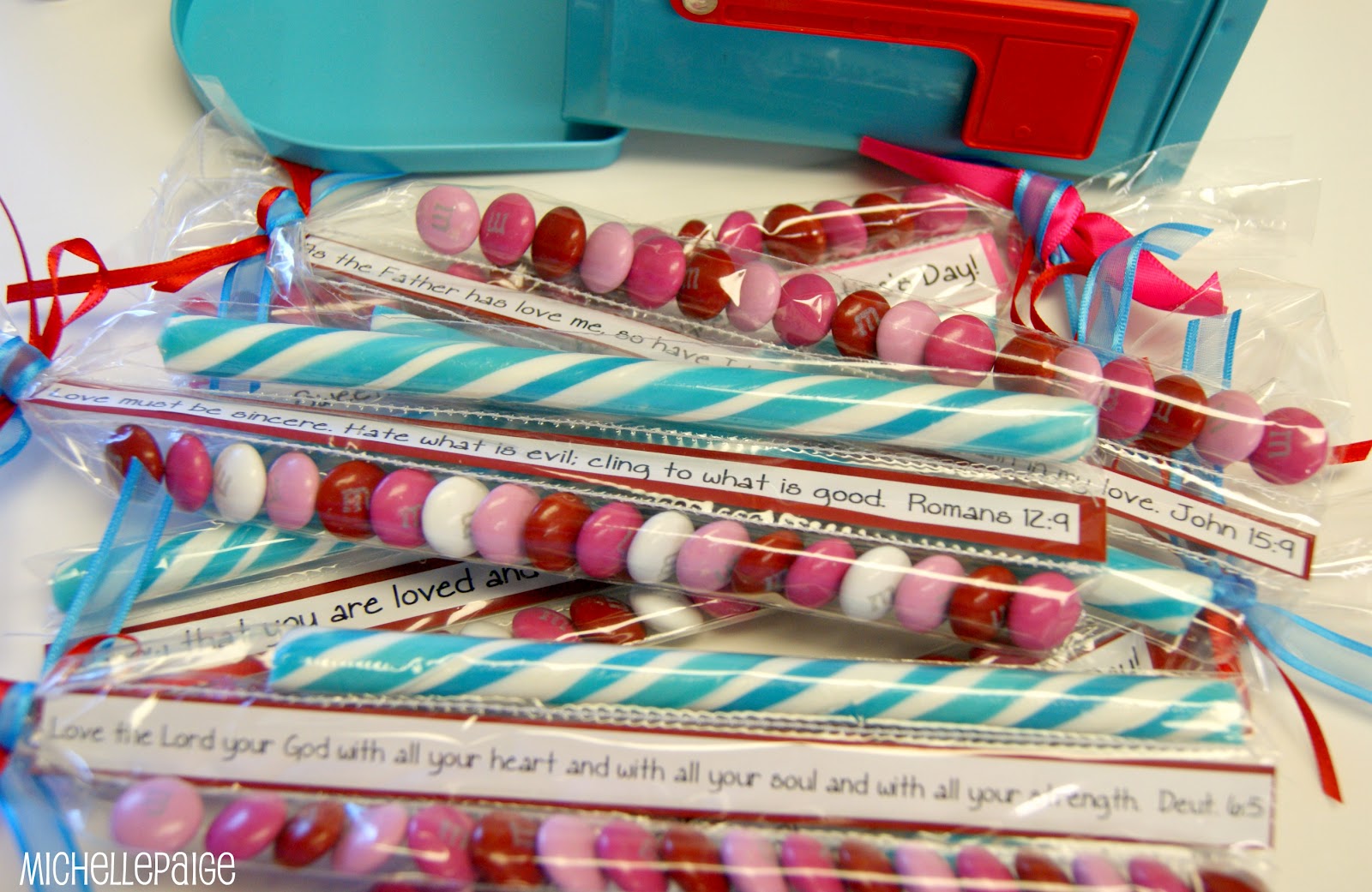 michelle paige blogs: Candy Stacks with Sewn Up Cellophane Bags