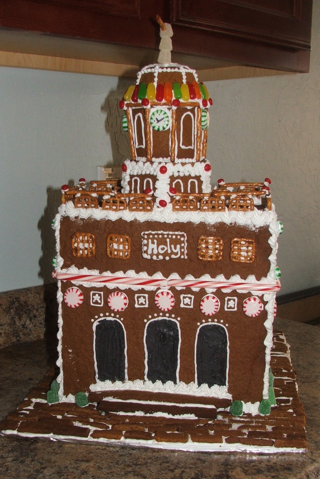 JustBeccuz: Christmas Traditions - Gingerbread Temple