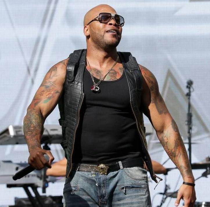 El Lavadero de las Muñecas: FLO RIDA ESTRENA EL VIDEOCLIP DE 'SWEET ...
