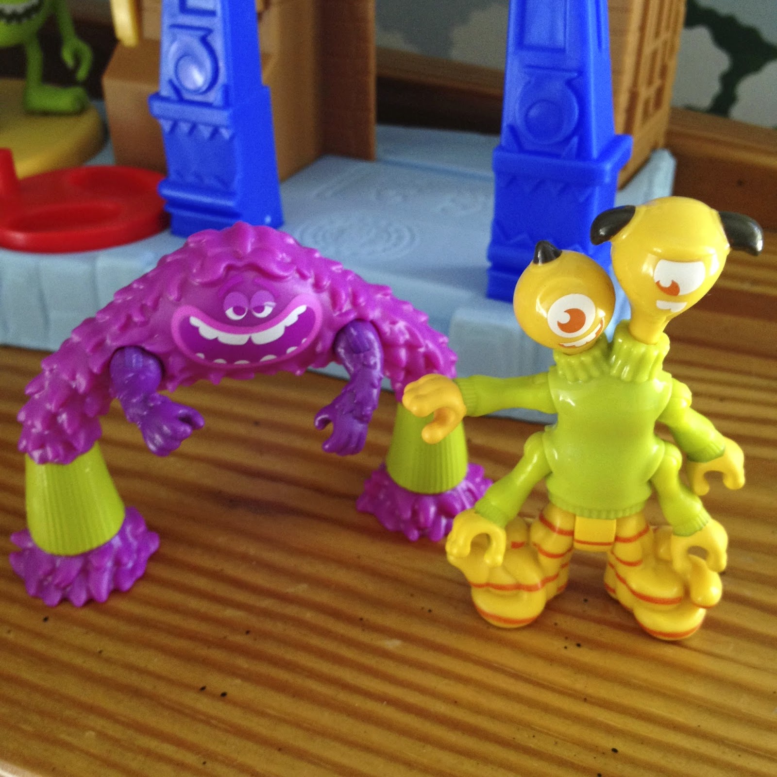 Dan the Pixar Fan: Monsters University: Imaginext University Row Play ...