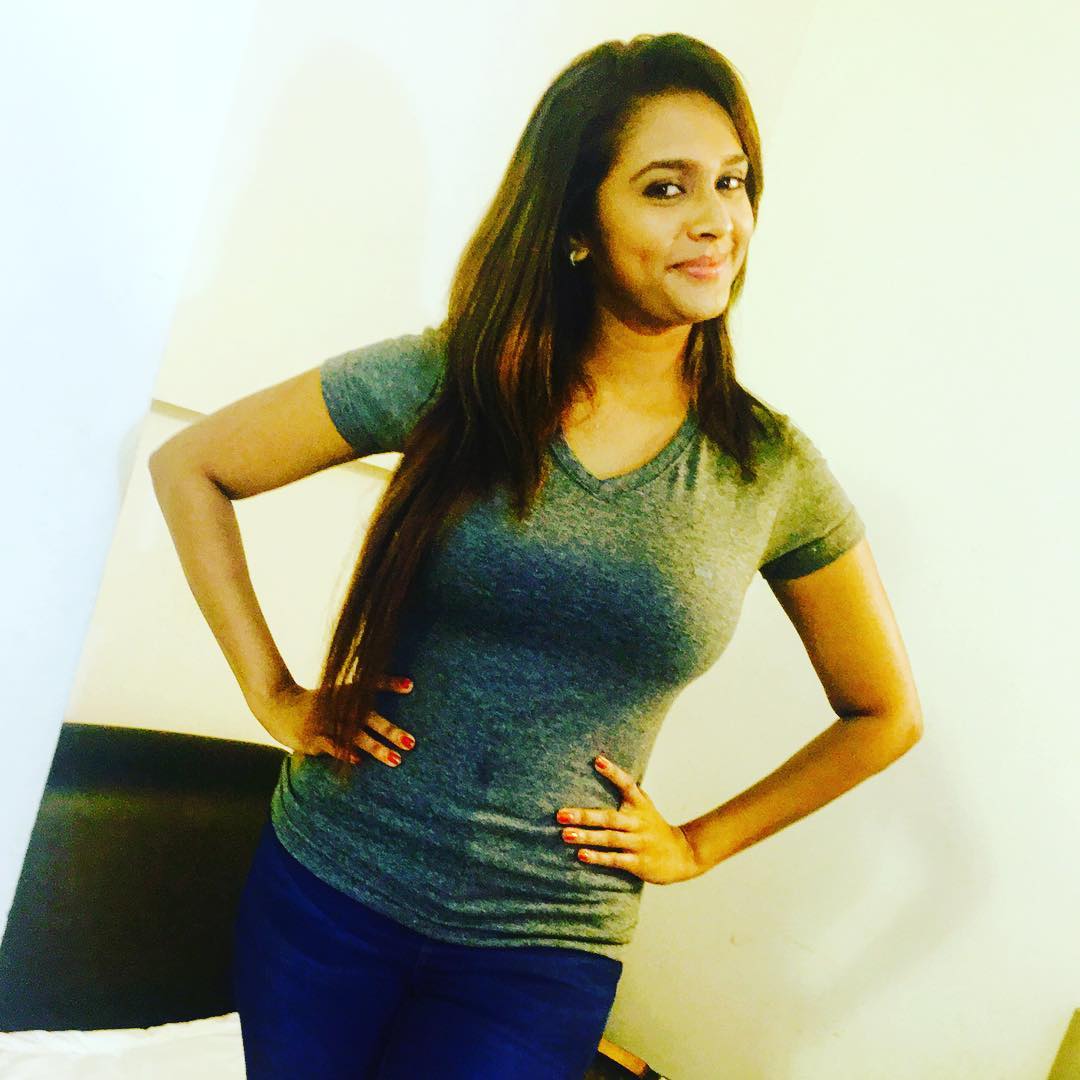 Sri Lankan Actresses: Udari Perera Hottest