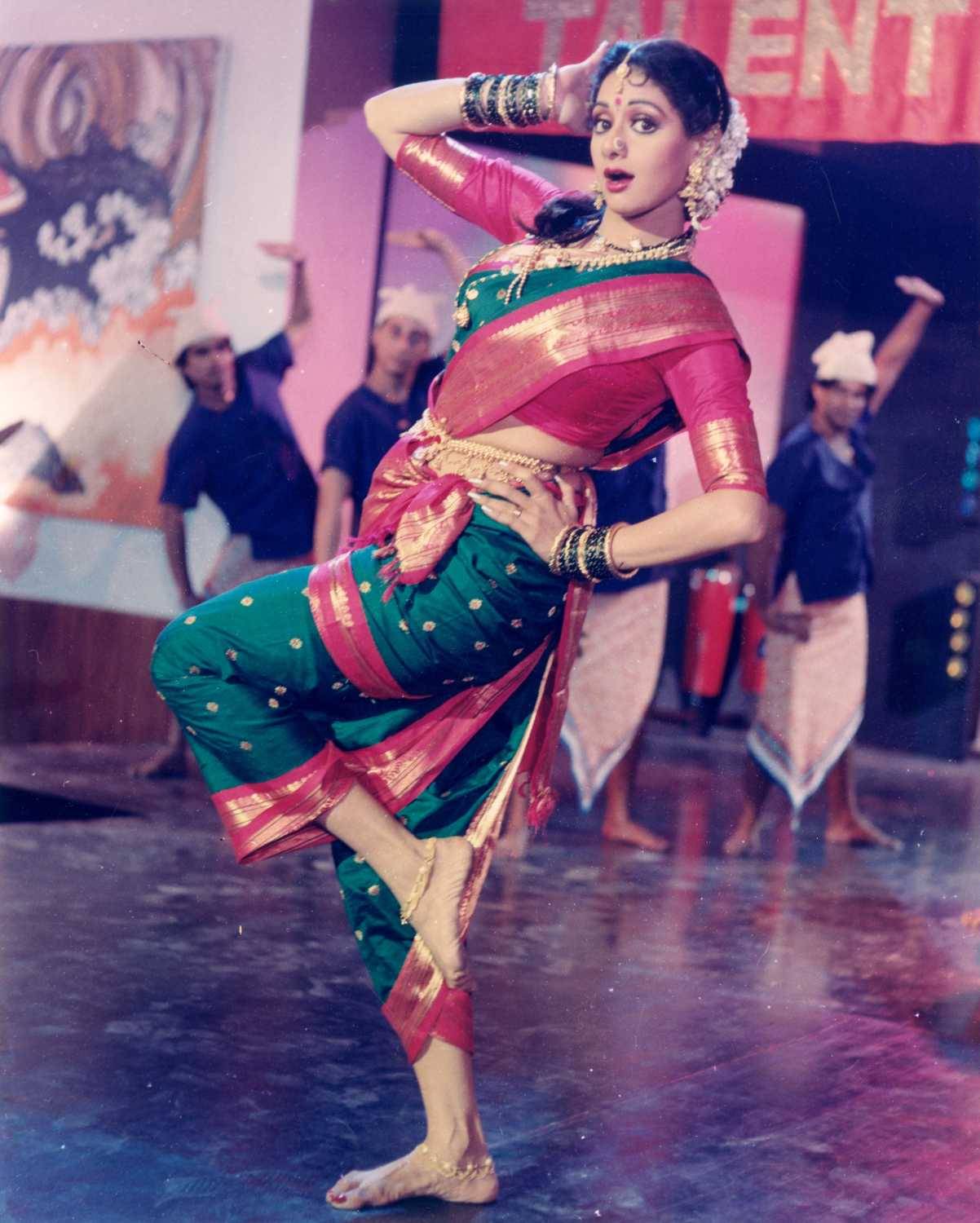 Sridevi: Sridevi dancing on the sets of Naaka Bandi
