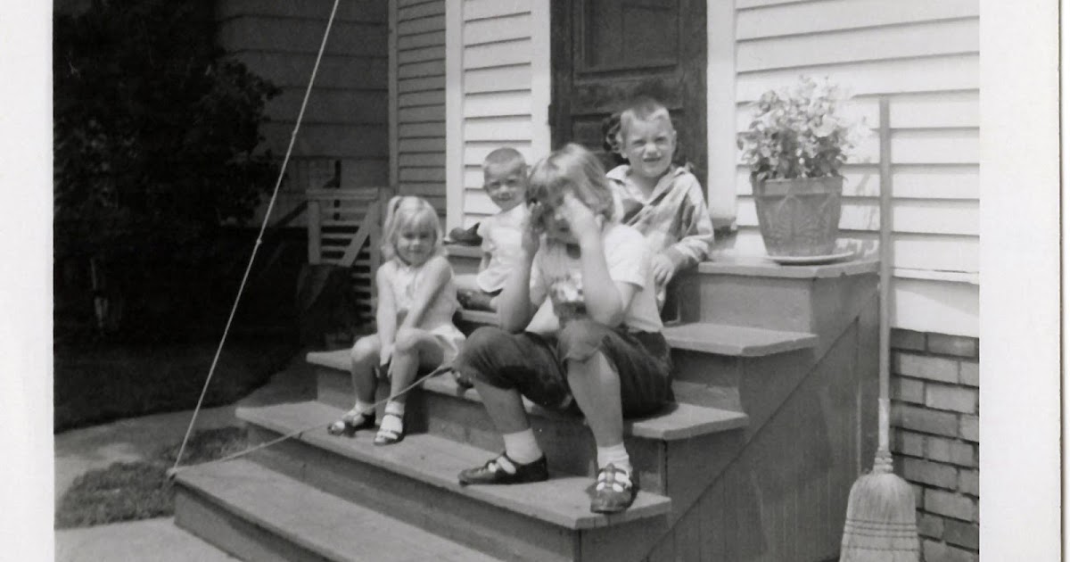 Sturtz Family Stuff: The Sturtz Stoop--Popular Photo Spot!