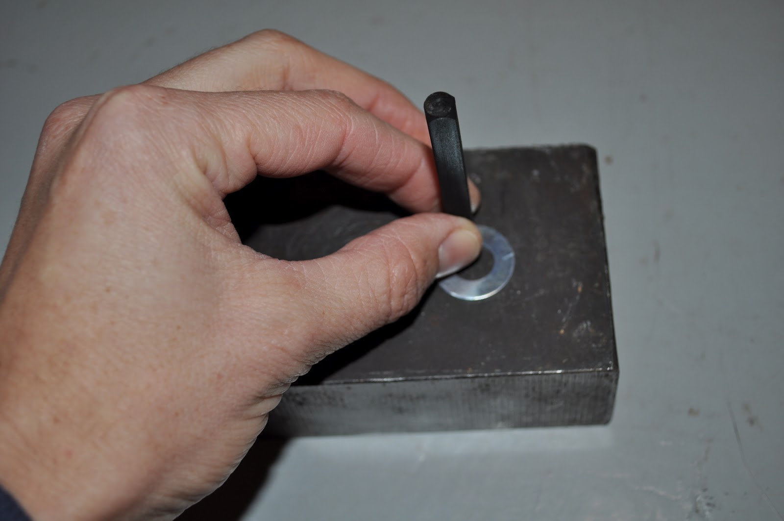 The Groovy Mess: Stamping Washers - tutorial