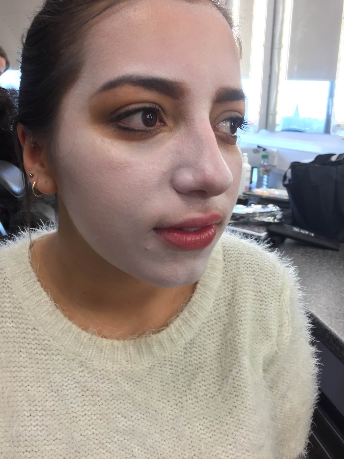 FMS406KupetyteZNewElizabethans: Technical make up lesson - White base