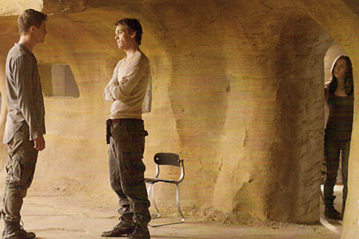 Fotos del Álbum "The Host Official Movie Companion" ~ La Huésped en Español