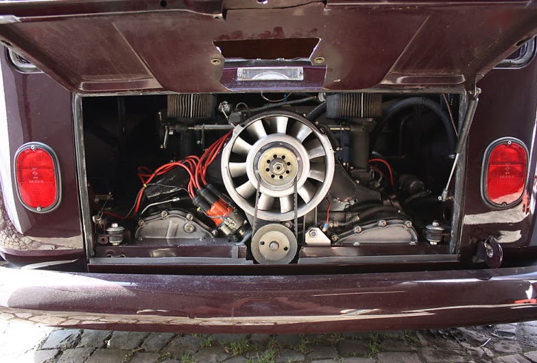 Porsche-T1: VW Bus T1 mit 2,2 Liter Porsche Motor