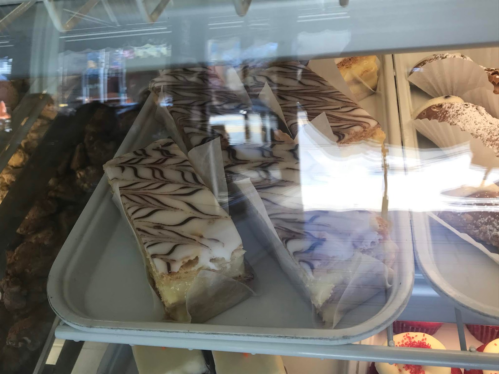 The Pastry Chef's Baking: Bakery Review: Victoria Pastry Company