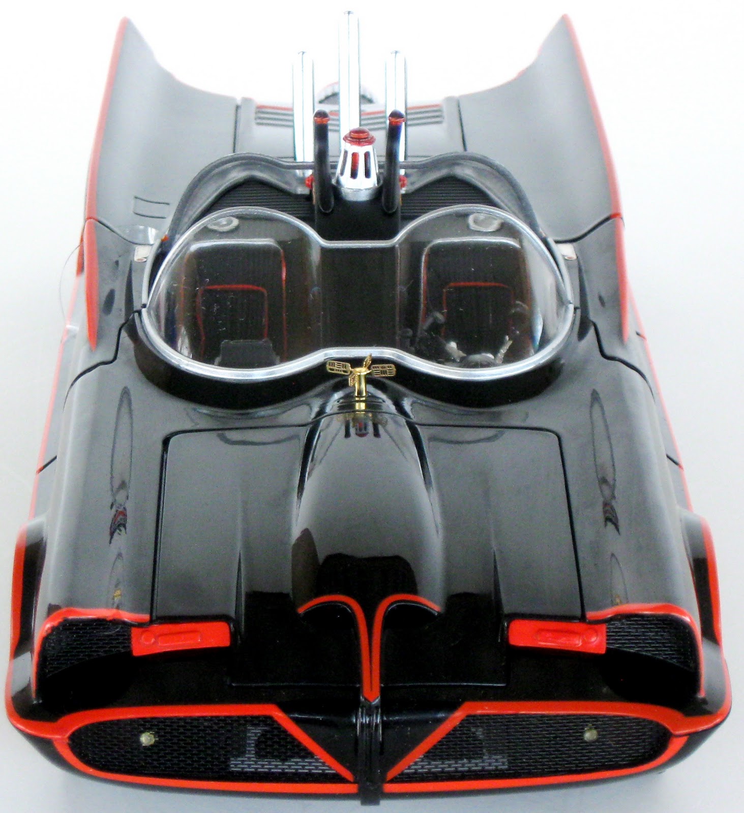Toys and Stuff: Mattel Hot Wheels L7130 1:18 Scale Elite 1966 Batmobile