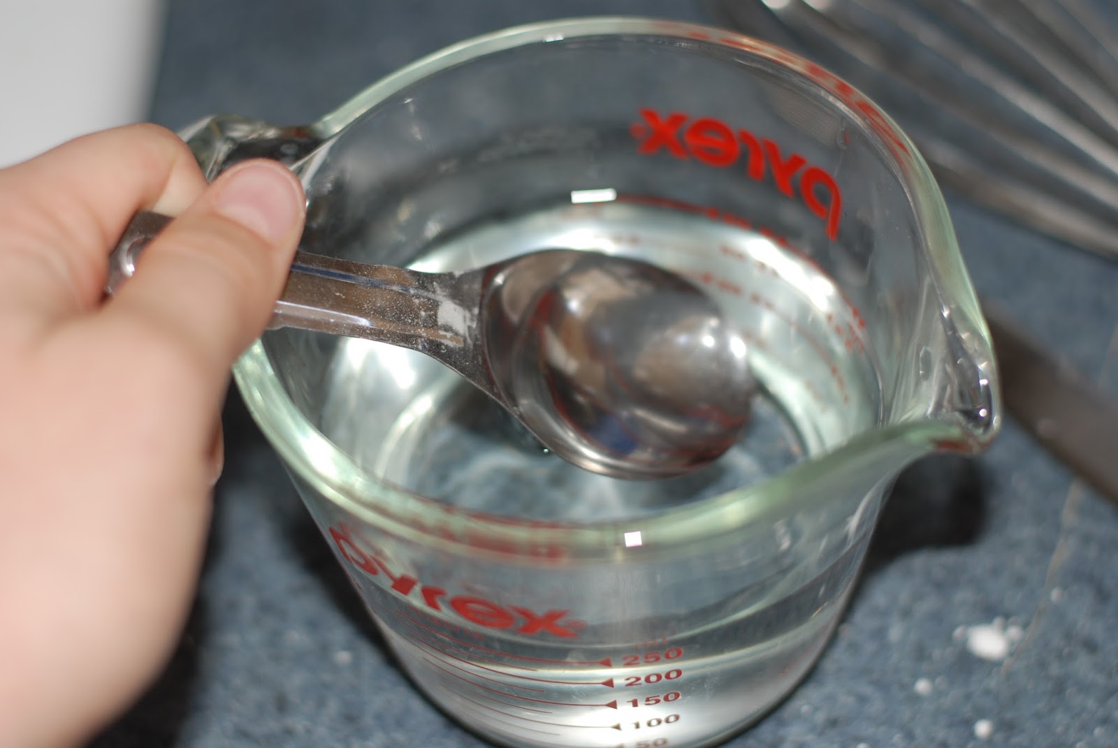 The Kitkat Studio: Christmas Cookies // Part 2_Royal Icing