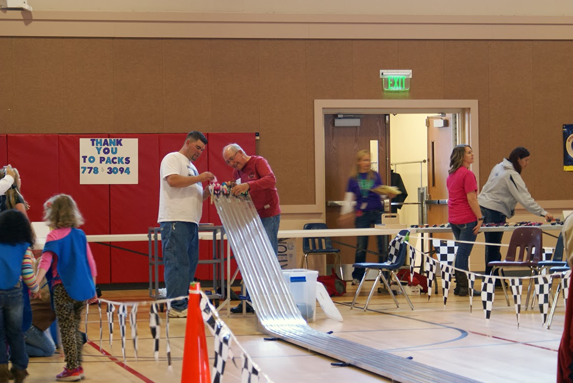 ROBYNS NEST: POWDER PUFF DERBY