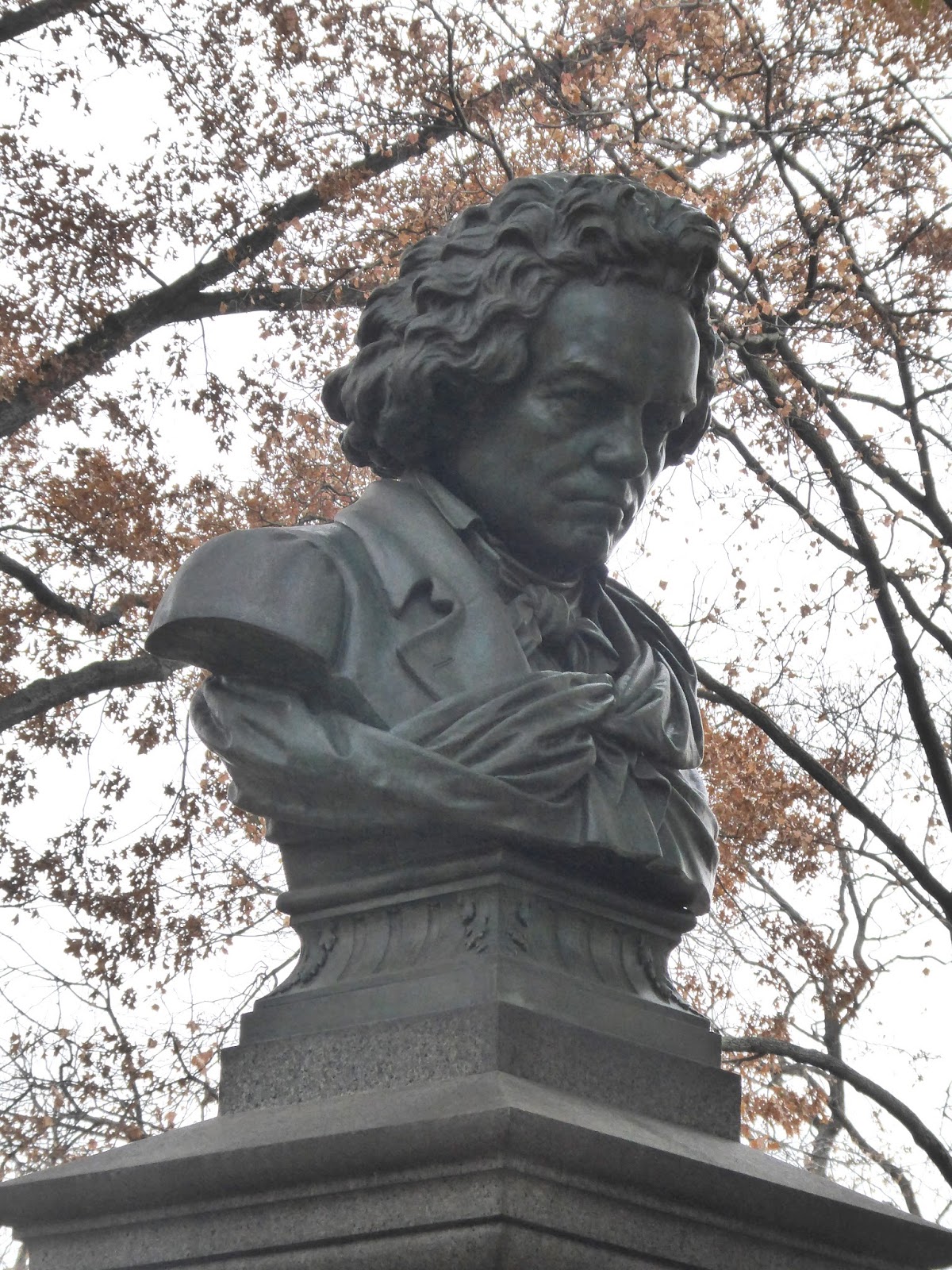 Photo-ops: Statue of Historical Figure: Ludwig van Beethoven - Central ...