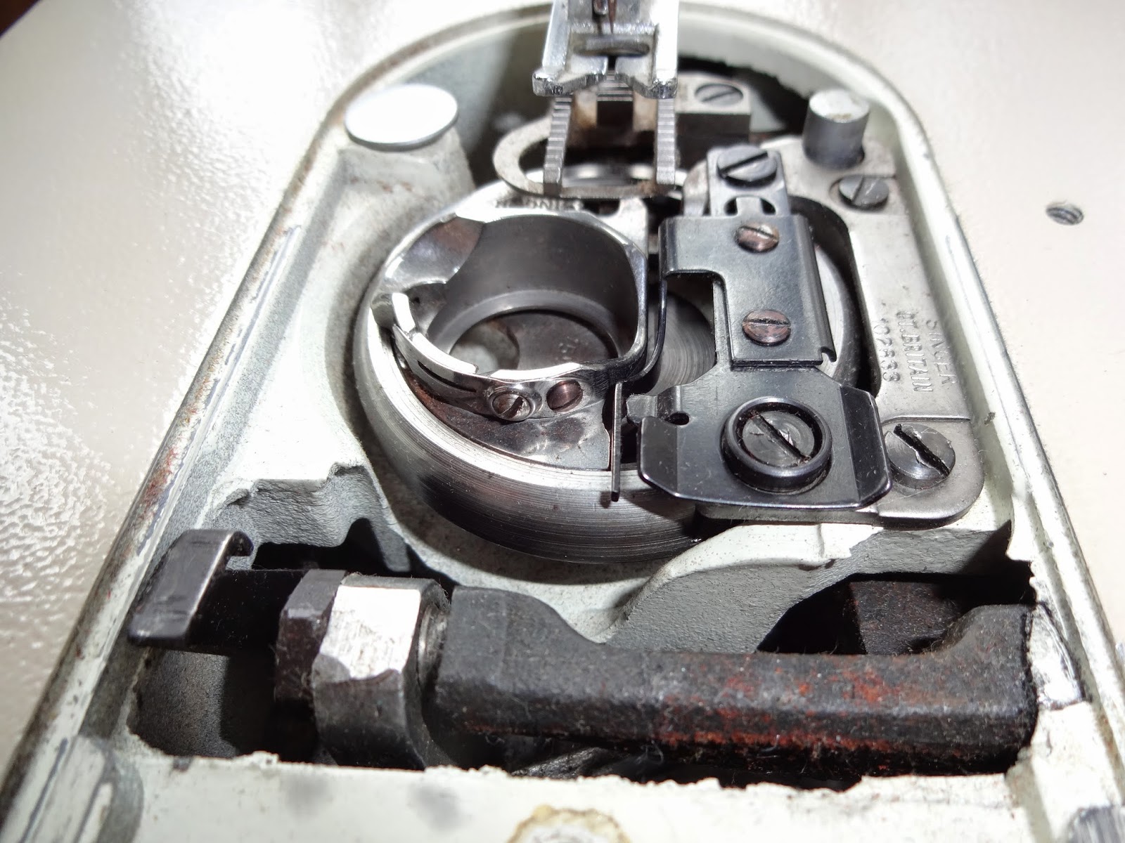 Becca's Crazy Projects: Singer 457 'Stylist' Sewing Machine