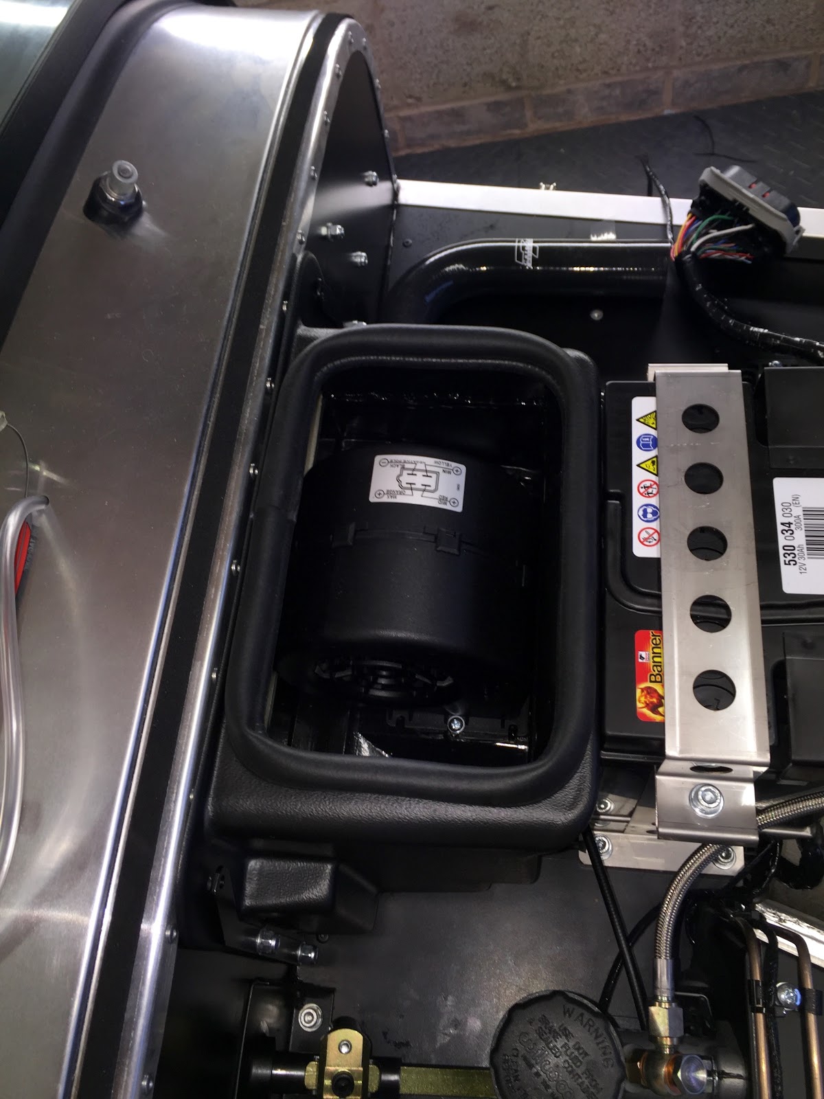 Caterham Superlight Twenty Build Blog: More rear suspension