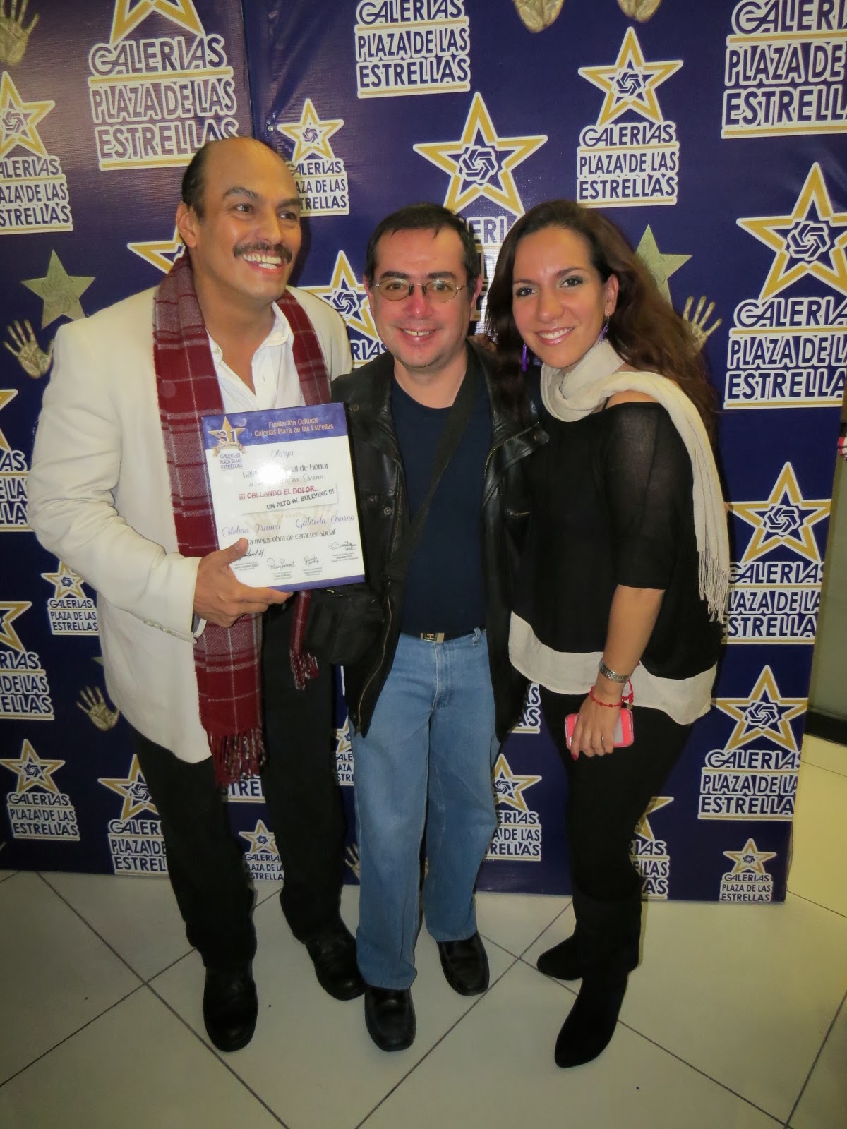 POR LA LUPA: ESTEBAN FRANCO EN TEATRO SOCIAL