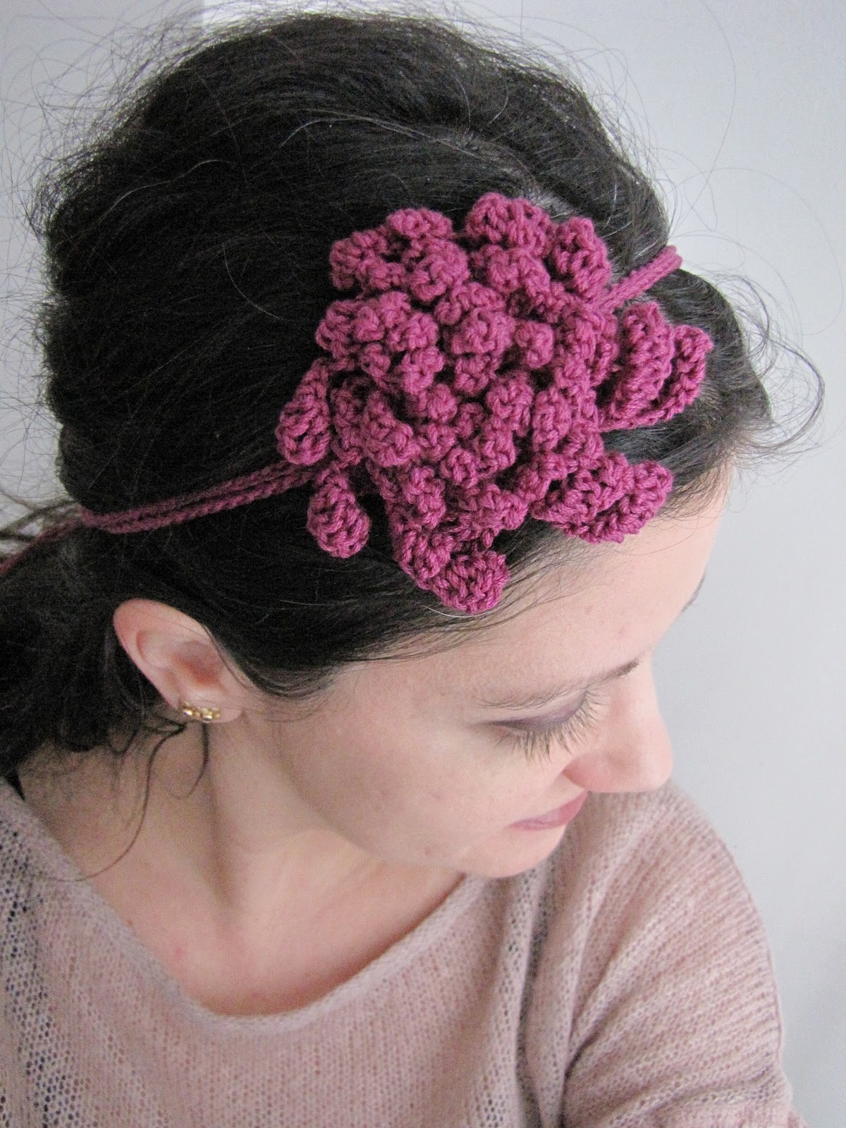 Little Treasures: Flower crocheted headband
