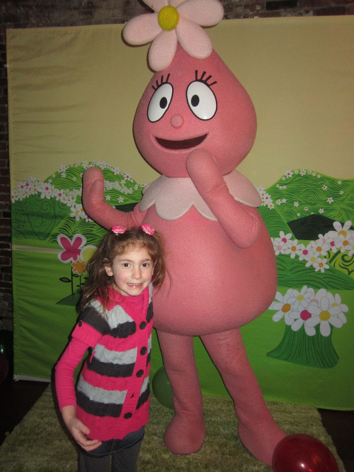 Evan and Lauren's Cool Blog: 1/26/13: Yo Gabba Gabba! Live!: Get The ...