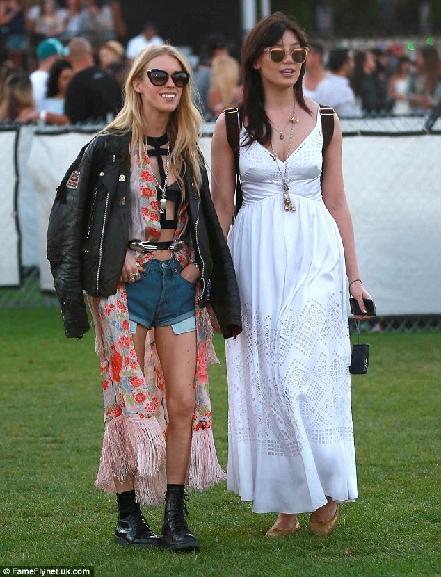 { The Seventh Cloud }: Coachella Fashion 2015 : Crazy outfits