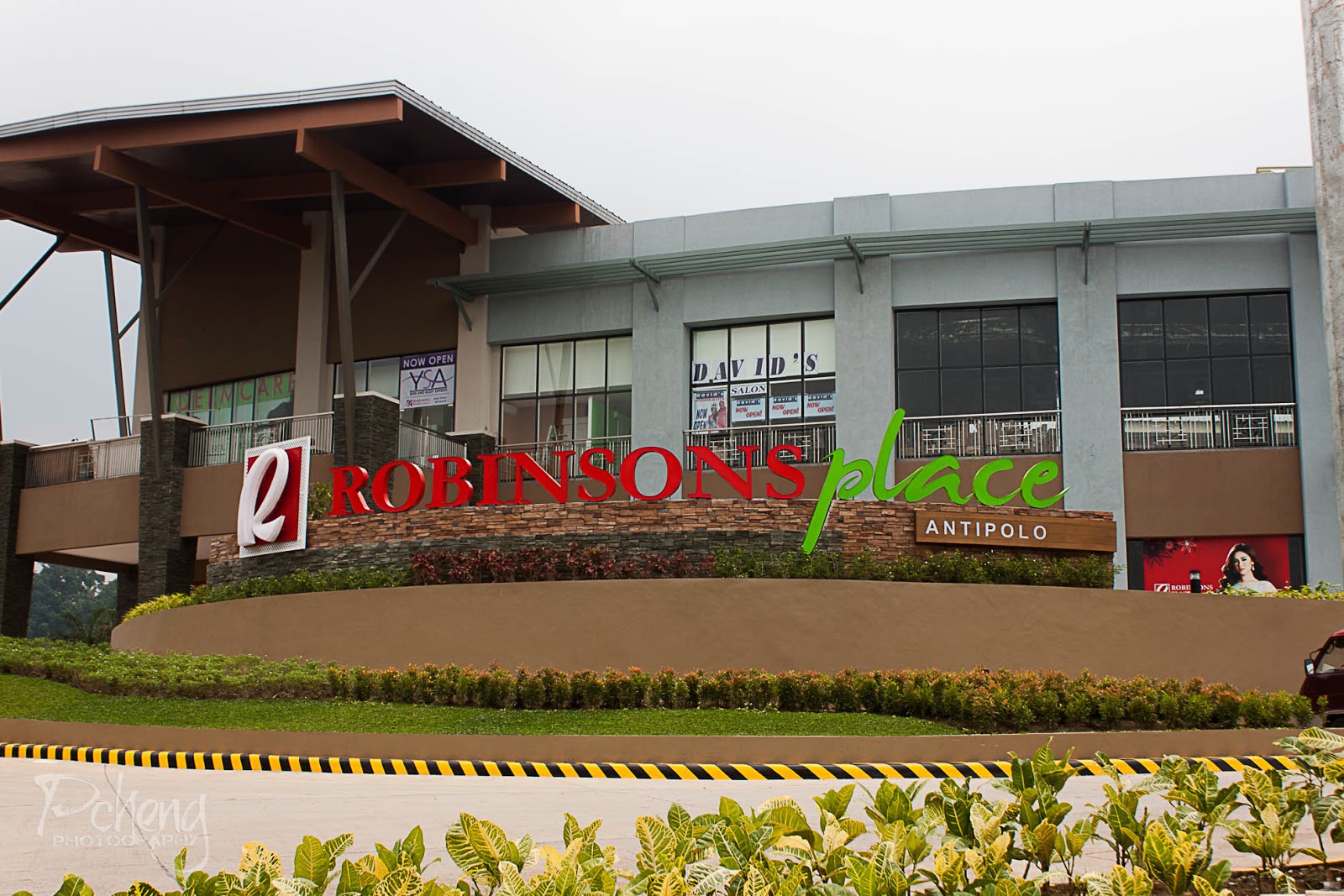 PCheng Photography: Robinsons Place Opens In Antipolo