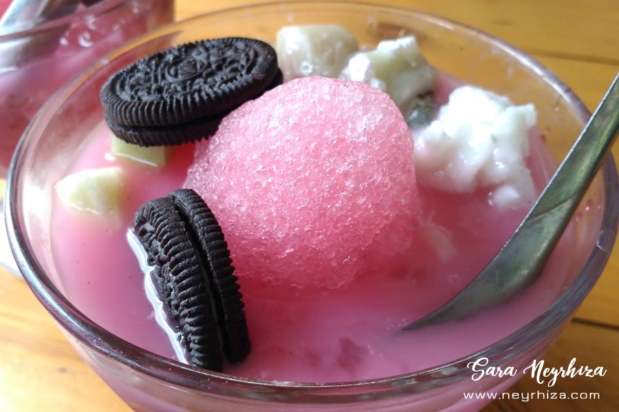 Es Poconk Balekambang Solo, Minum Es Sambil Makan Seafood | Sara ...