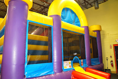 Evan and Lauren's Cool Blog: 8/6/14: Jump On In Woburn Open Gym Time