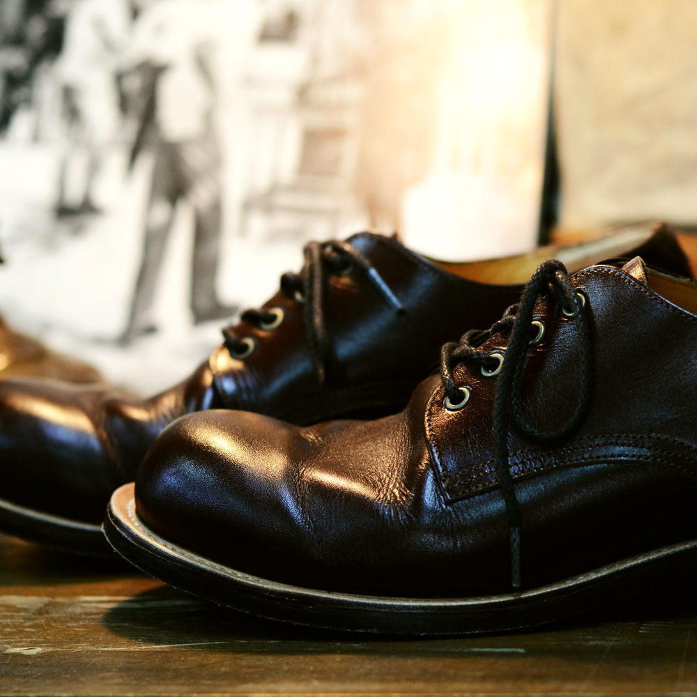 ORGUEIL OFFICIAL BLOG: Postoman Shoes