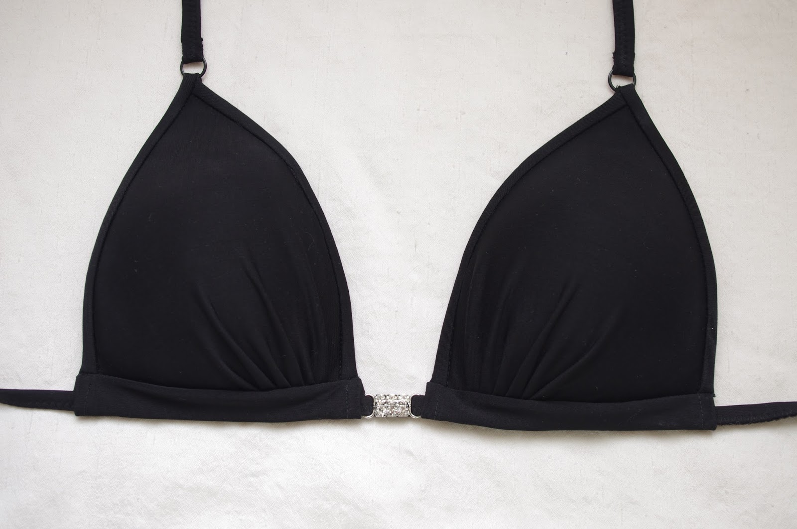 [BAW 11] Easy Ways to Accessorize your Bikini! - Emerald Erin